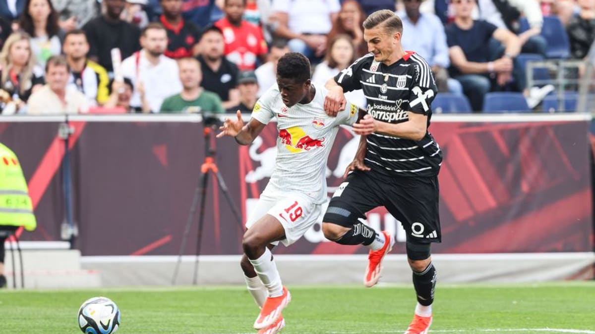 Salzburg feiert Kantersieg gegen den LASK - und trauert dennoch - kicker
