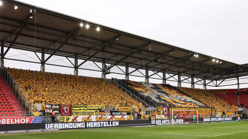 Dynamo Dresden weist Vorwürfe nach Fan-Banner zurück - kicker