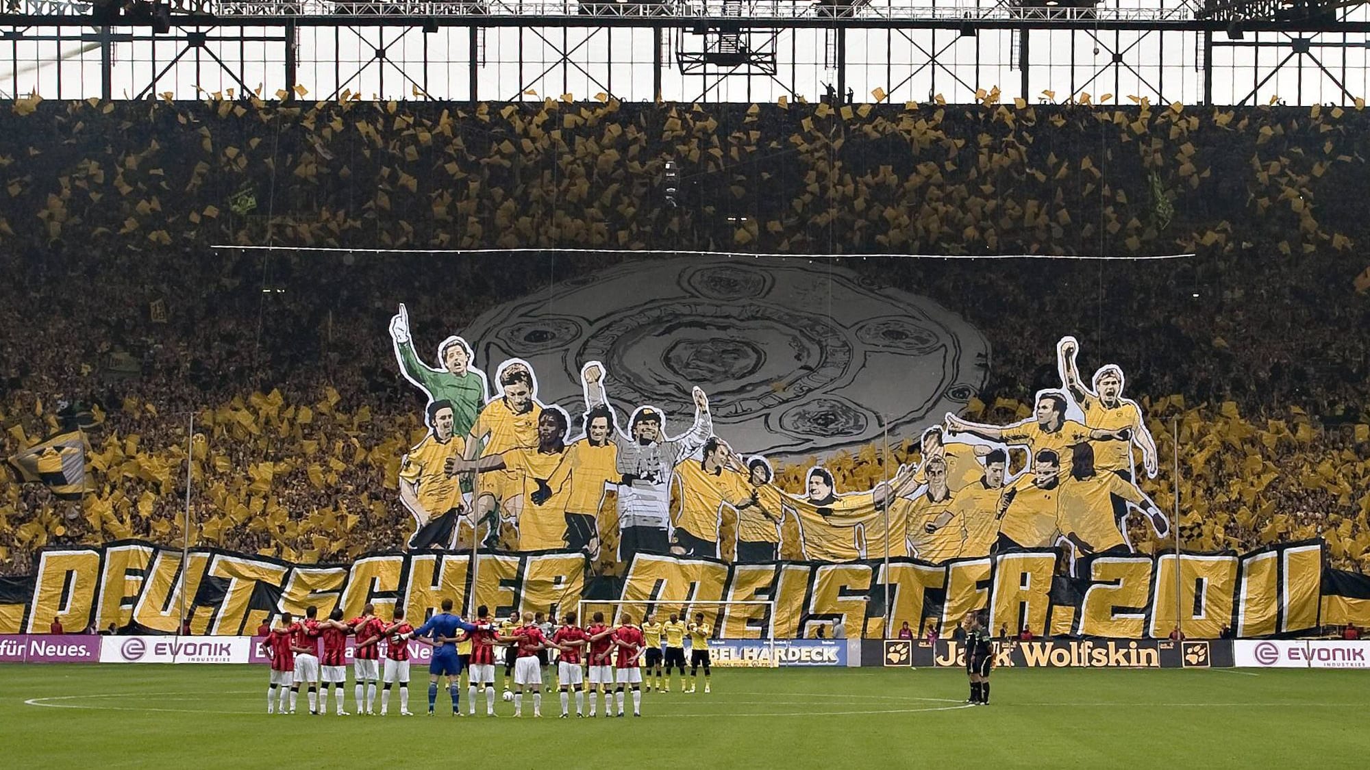 BVB | 50 Jahre Westfalenstadion: Die beeindruckendsten Choreos - kicker