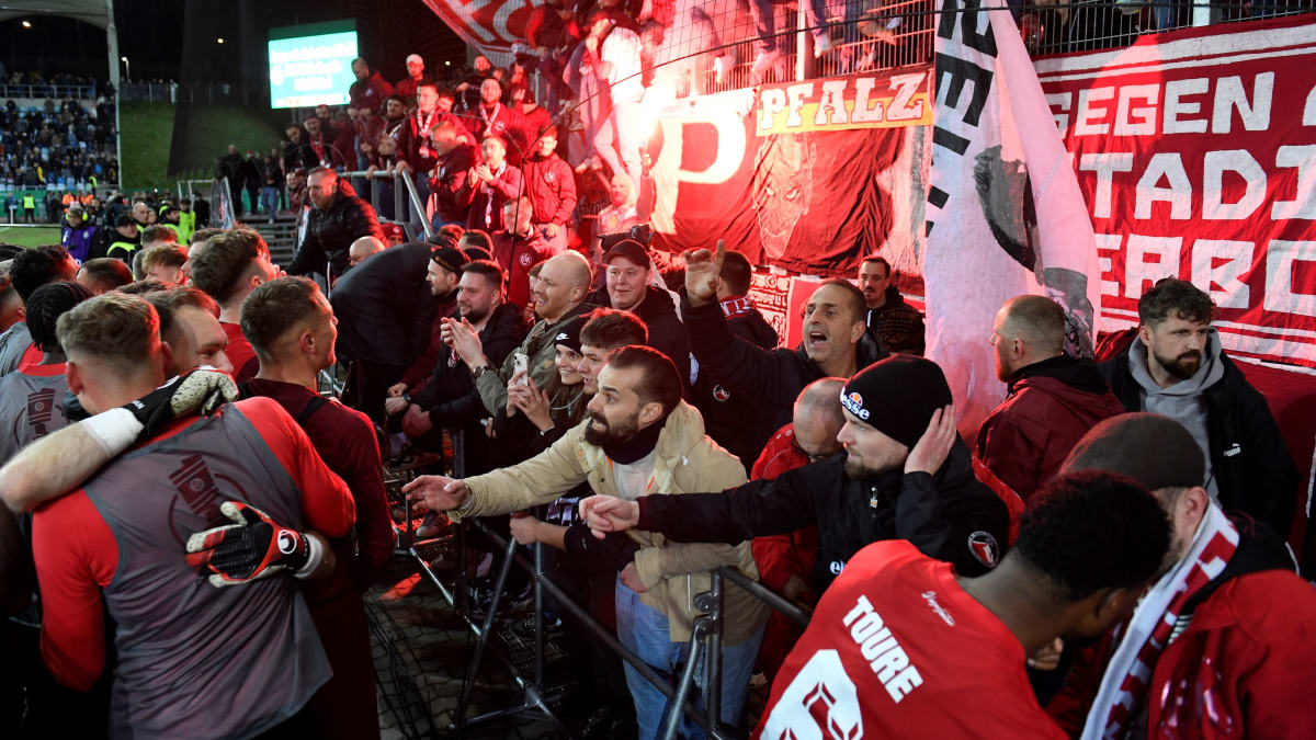 DFB-Pokal-Finale: Übertragung, Trikots, Kabinen, Fanzonen - kicker