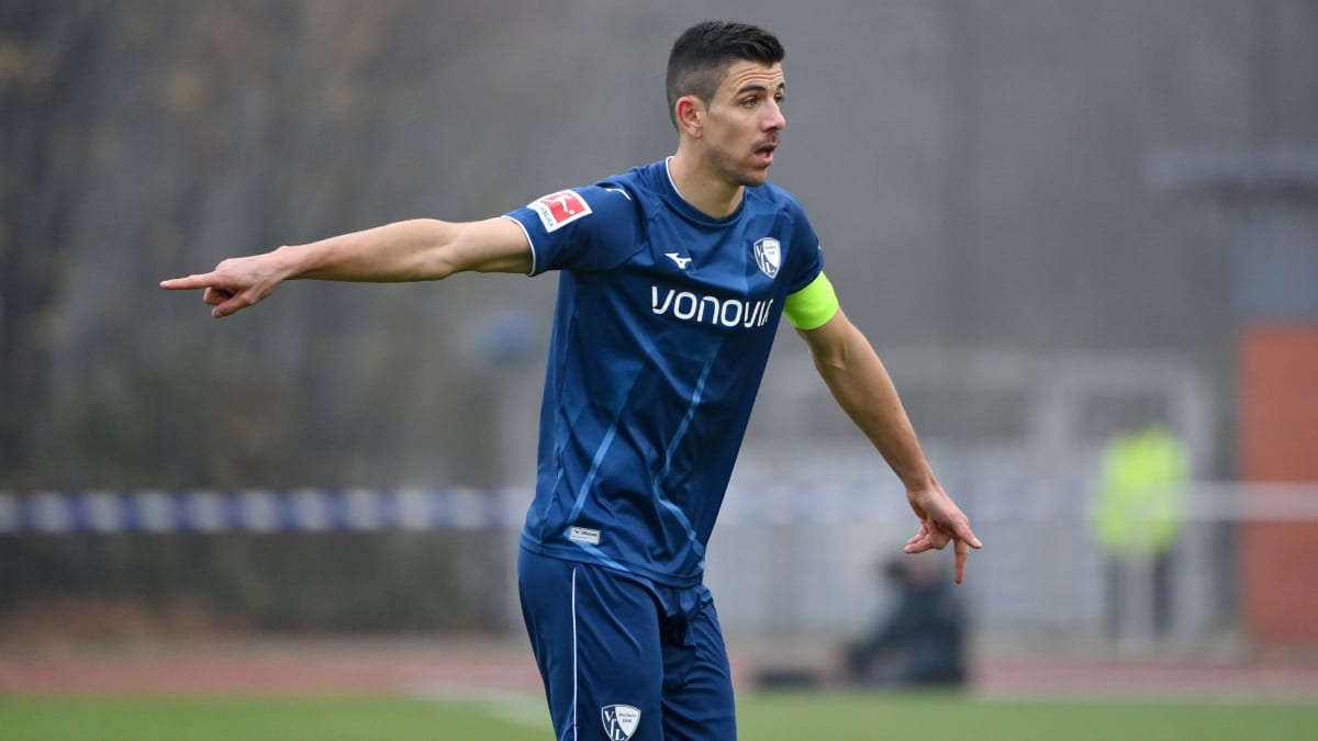 "Ein absoluter Gewinn ": Losilla verlängert in Bochum - kicker