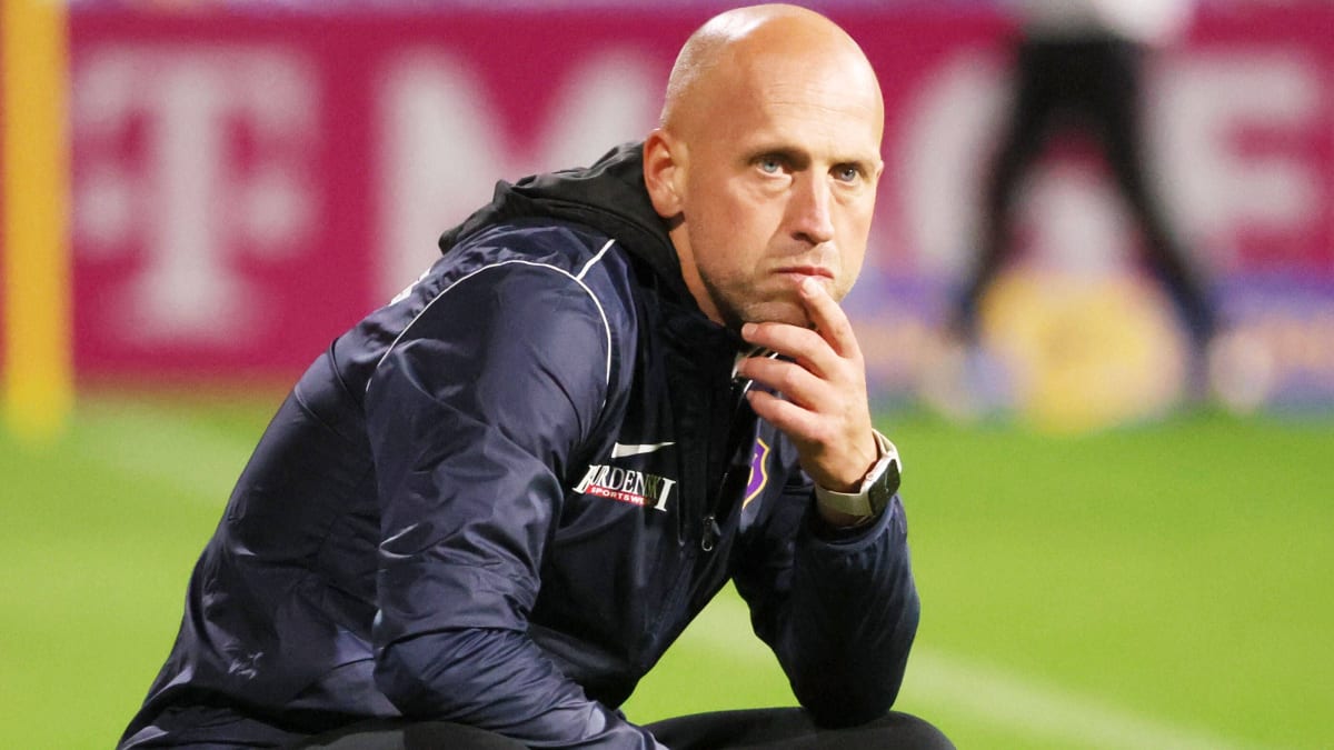 Erzgebirge Aue: Bleibt Timo Rost trotz Pleite bei 1860? - kicker