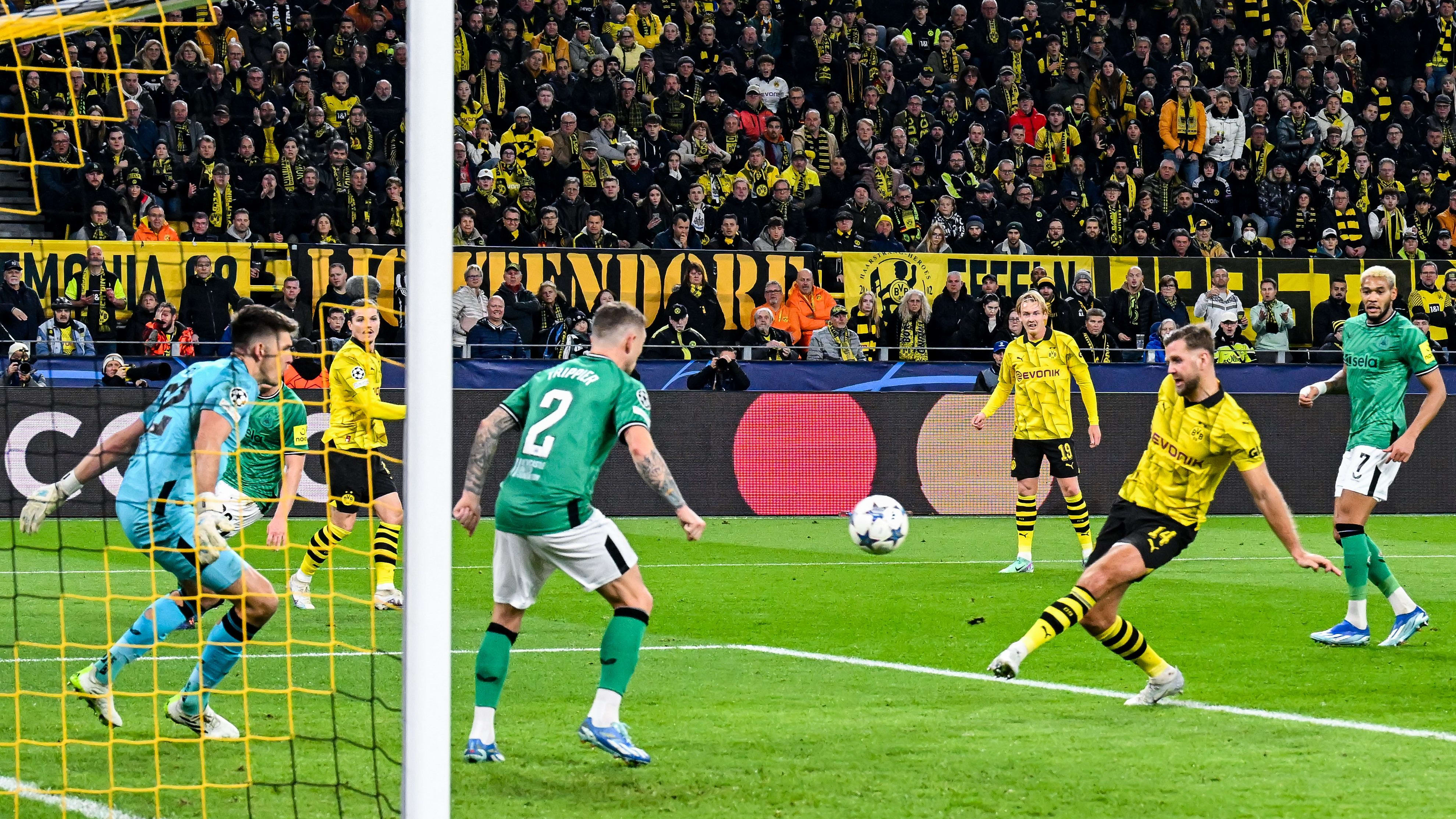 Liveticker | Borussia Dortmund - Newcastle United 2:0 | Vorrunde, 4 ...