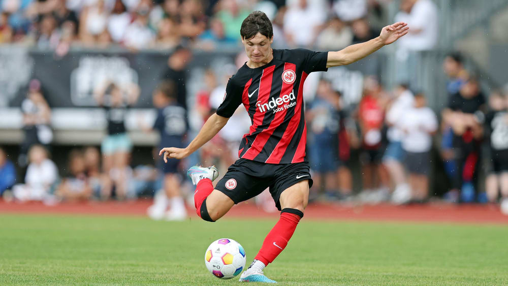 Eintracht Frankfurt: Aaronson trifft viermal - Lob von Toppmöller - kicker