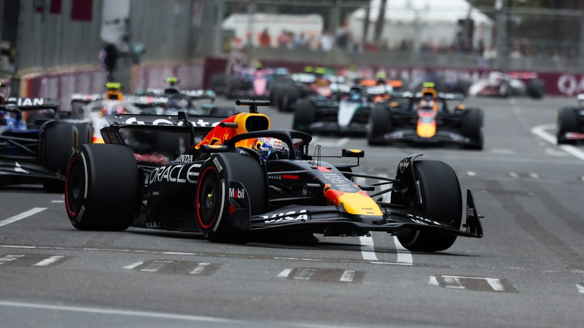 Verstappen triomphe à Bakou et signe le premier sprint de sa carrière - Nouvelles Du Monde