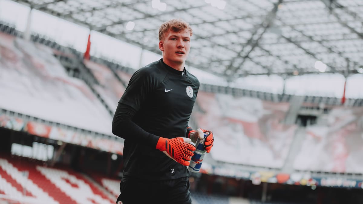 Salzburg bindet Torhüter-Talent Krumrey - kicker