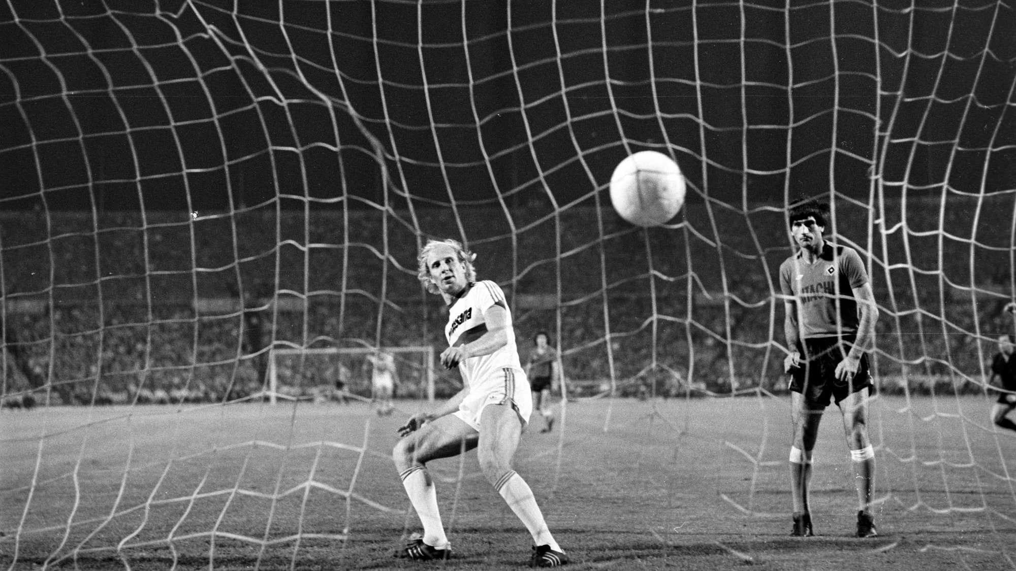 Tore, Titel, Turban: Dieter Hoeneß wird 70 - kicker