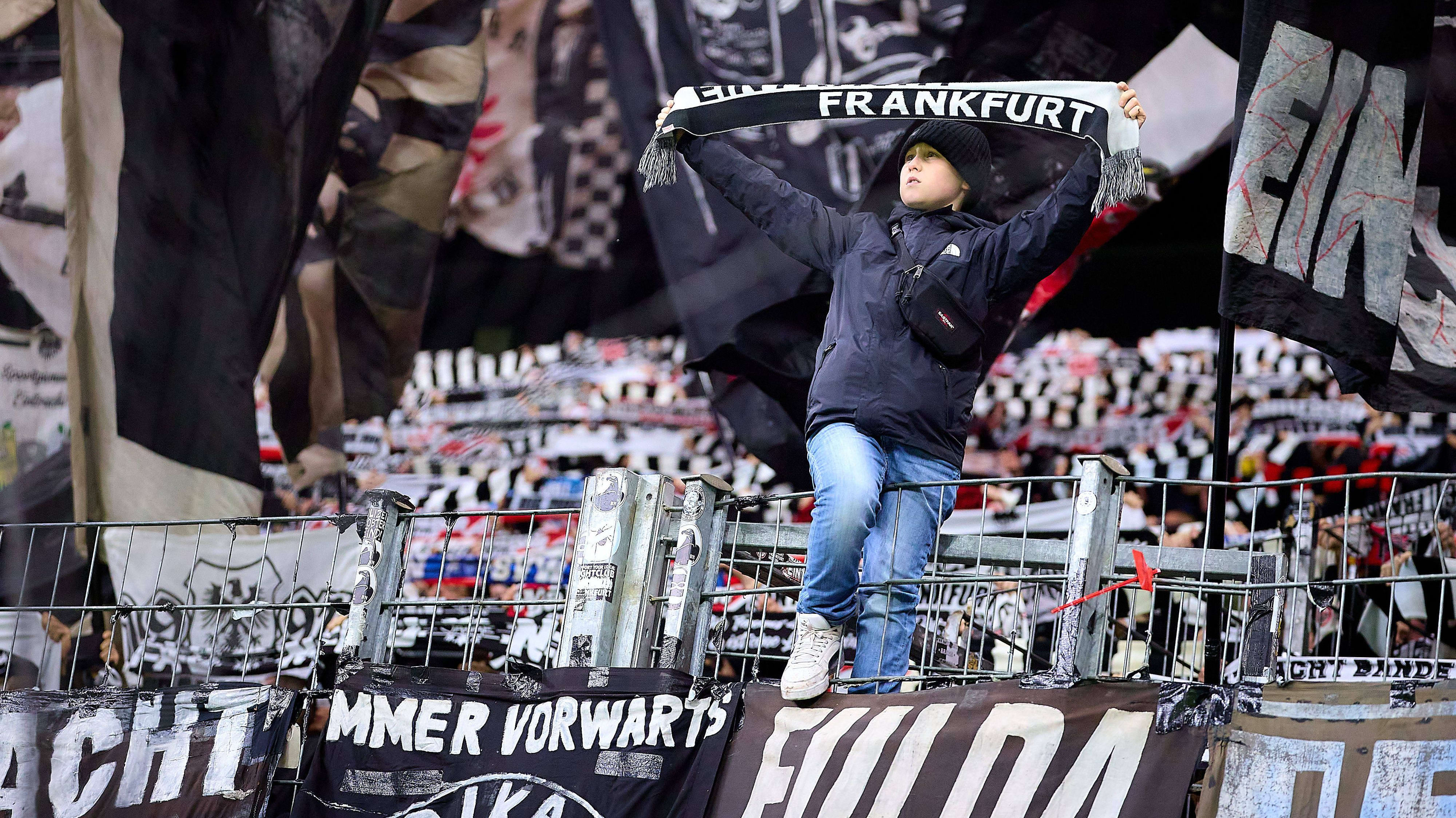 Liveticker | Eintracht Frankfurt - VfL Wolfsburg 1:1 | 12. Spieltag ...