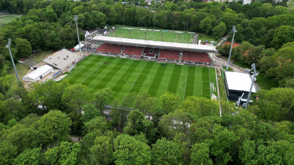 Viktoria Köln spielt gegen Eintracht Frankfurt in Höhenberg - kicker