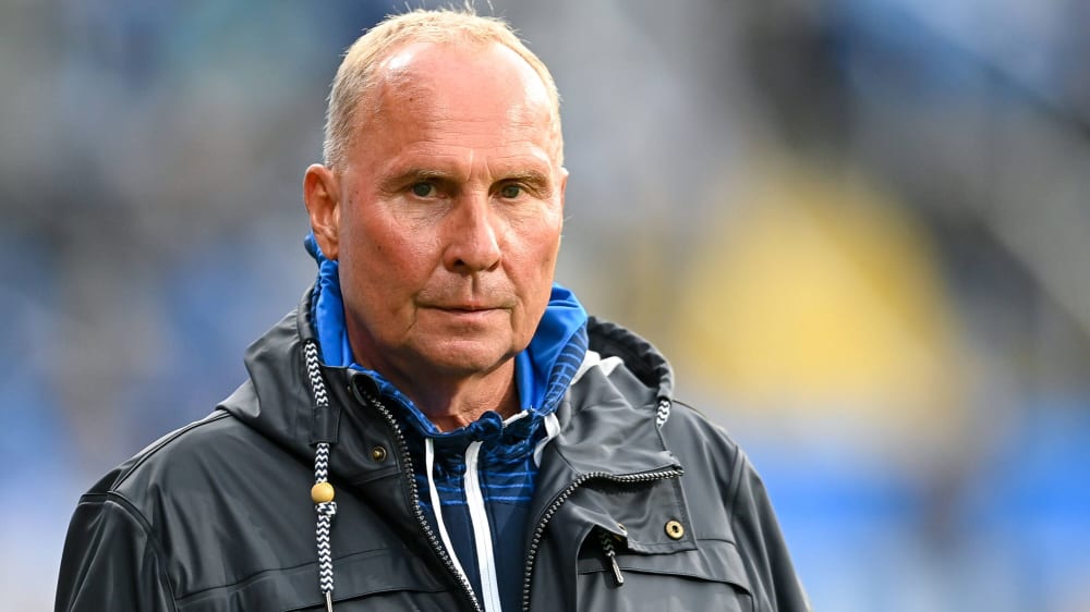 Erzgebirge Aue: Helge Leonhardt tritt als Präsident zurück - kicker