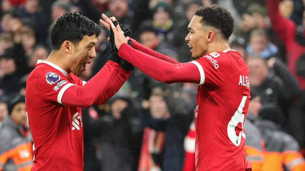 Auch Endo trifft: Liverpool schlägt Fulham spektakulär 4:3 - kicker