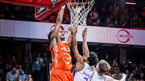 Basketball | Spiele - Tabellen - News - Live-Ticker - kicker