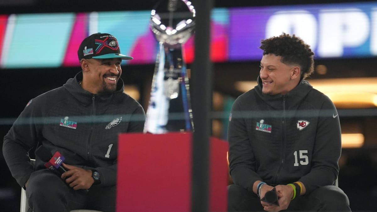 Hurts vs. Mahomes: Einstiger Ersatzmann contra Raketen-Arm - kicker
