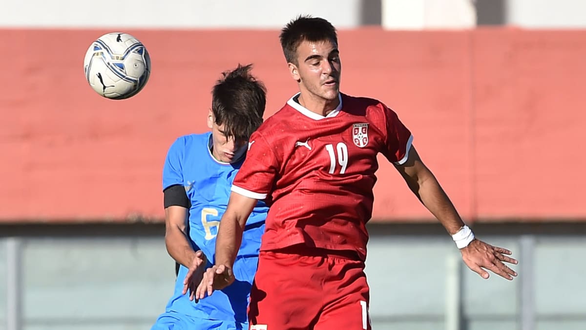 Das VfB-Dilemma mit Jovan Milosevic - kicker