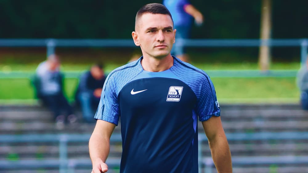 Samuel Horozovic: Jung, Chefcoach, fußballverrückt - kicker