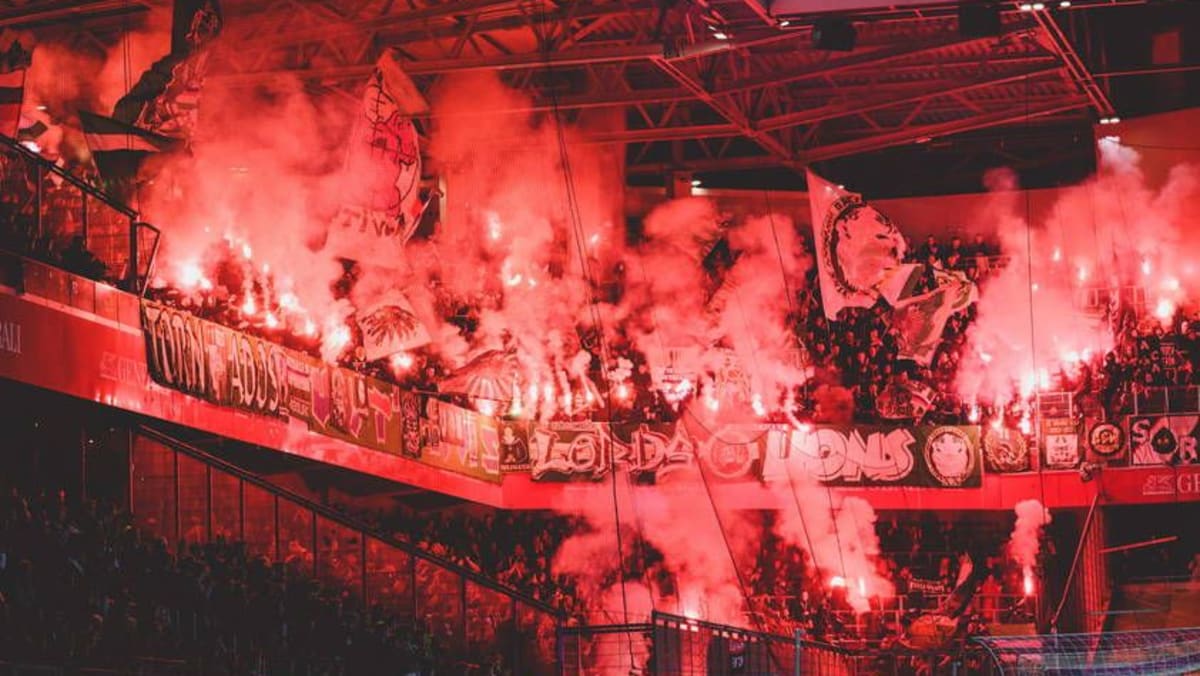 "Inakzeptabel, gefährlich, kriminell": Rapid reagiert auf Böller- und ...