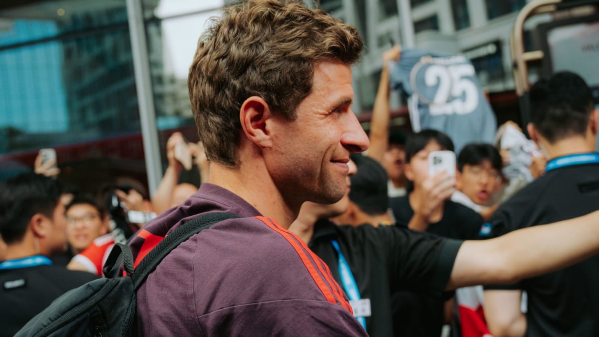 "Und jetzt kommt Müller" - Fans belagern Hotel, Seoul im Bayern-Fieber ...