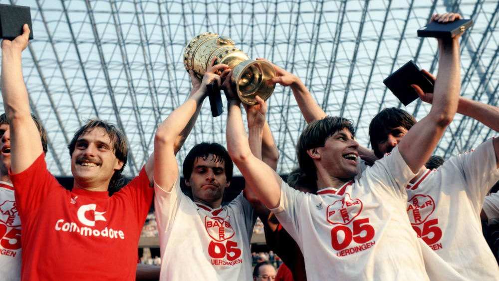 Feldkamps Plan im Pokal-Finale: Uerdingen riss Bayern das Herz raus ...