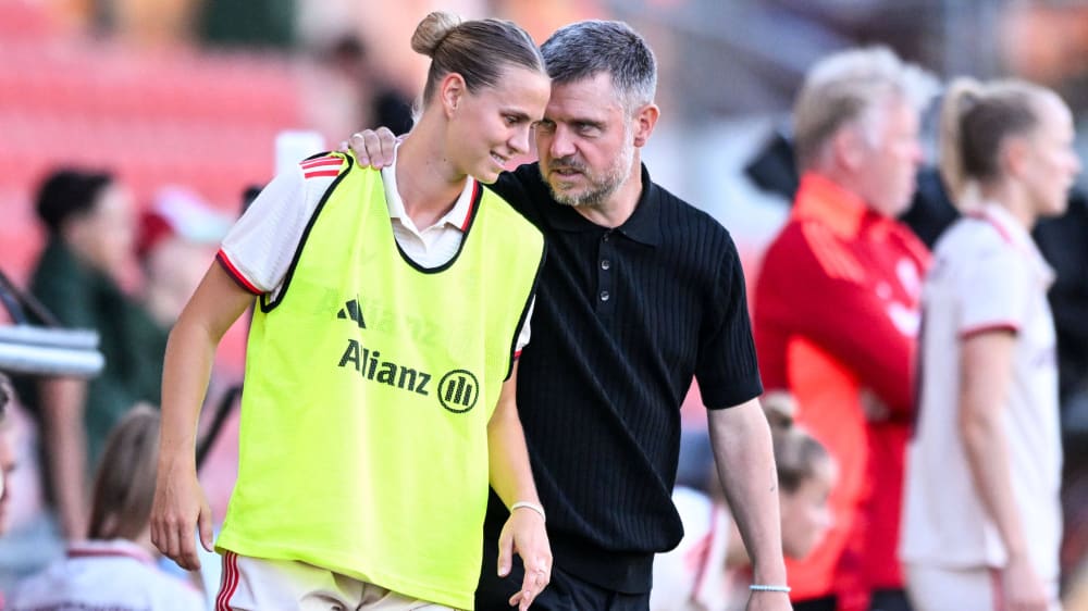 Straus will "alles geben": Bleibt Klara Bühl beim FC Bayern? - kicker