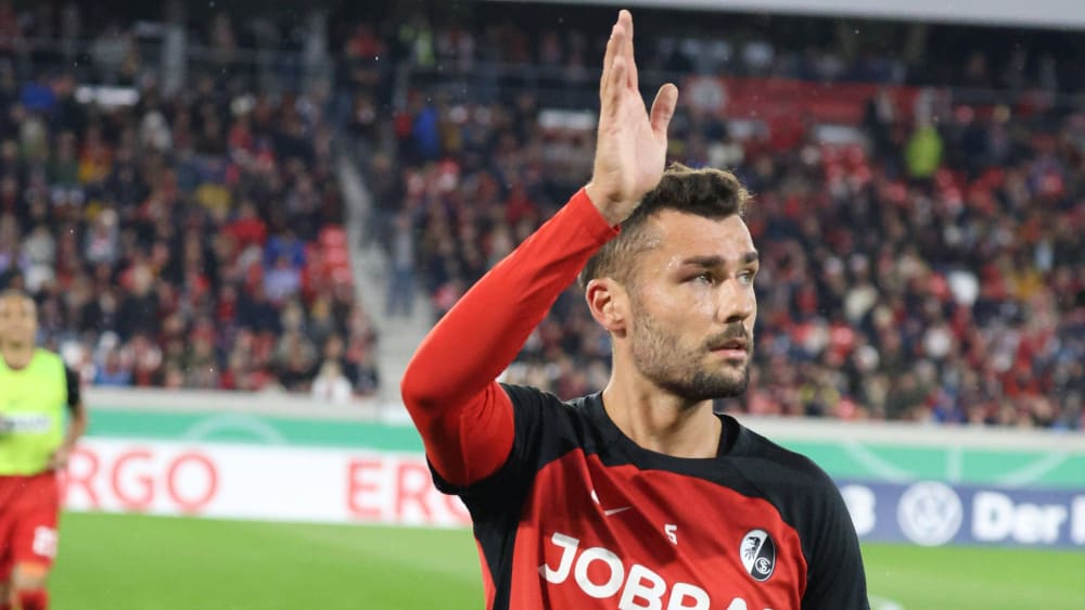 SC Freiburg stattet Manuel Gulde mit neuem Vertrag aus - kicker