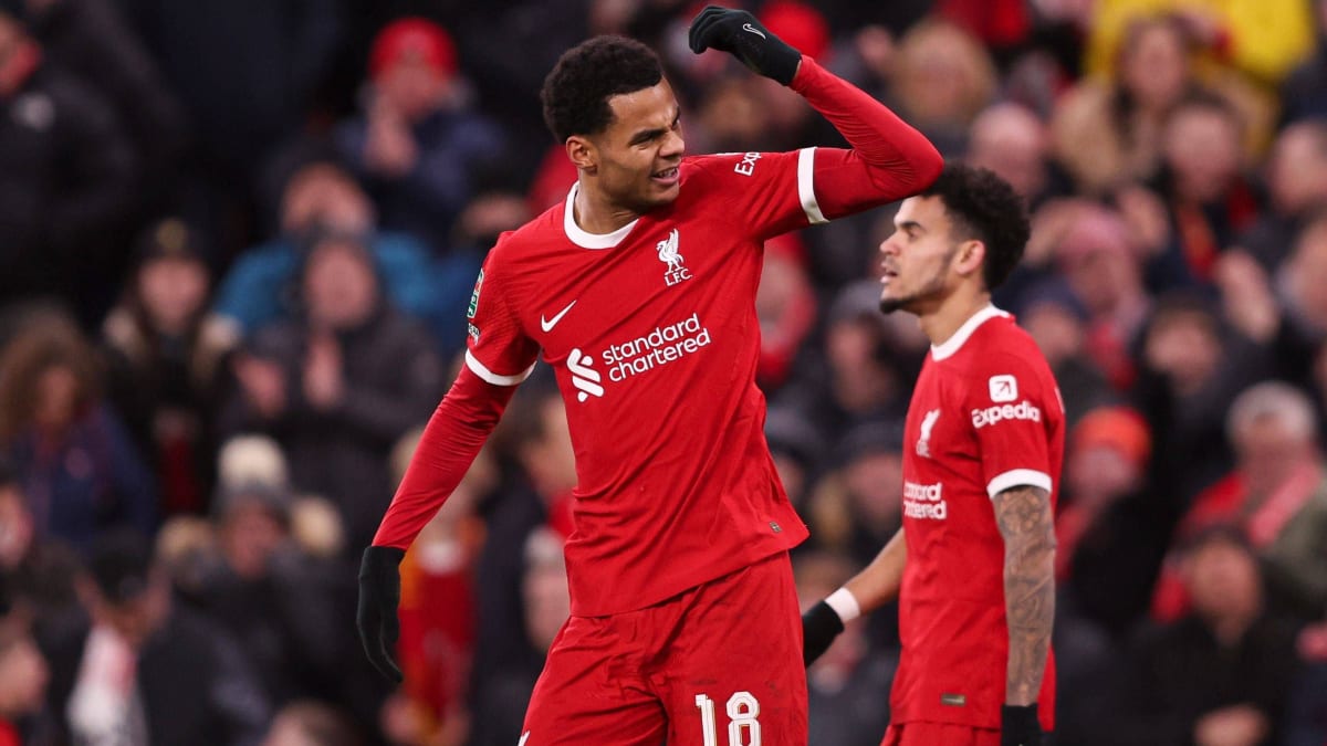 Jones und Gakpo treffen: Liverpool legt gegen Fulham vor - kicker