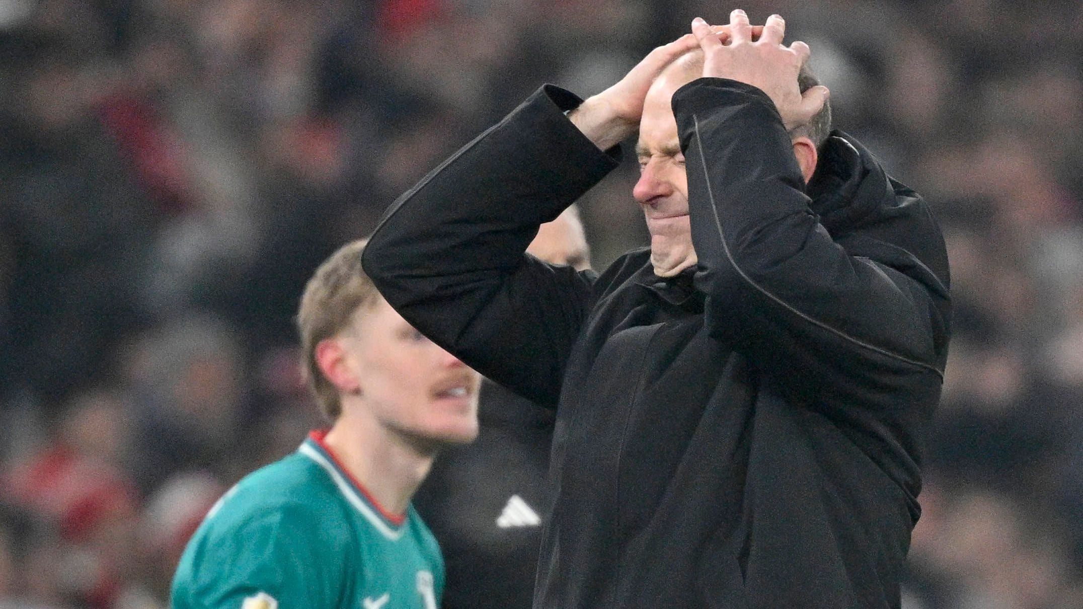 Liveticker | VfB Stuttgart - FC Augsburg 1:0 | Viertelfinale | DFB ...