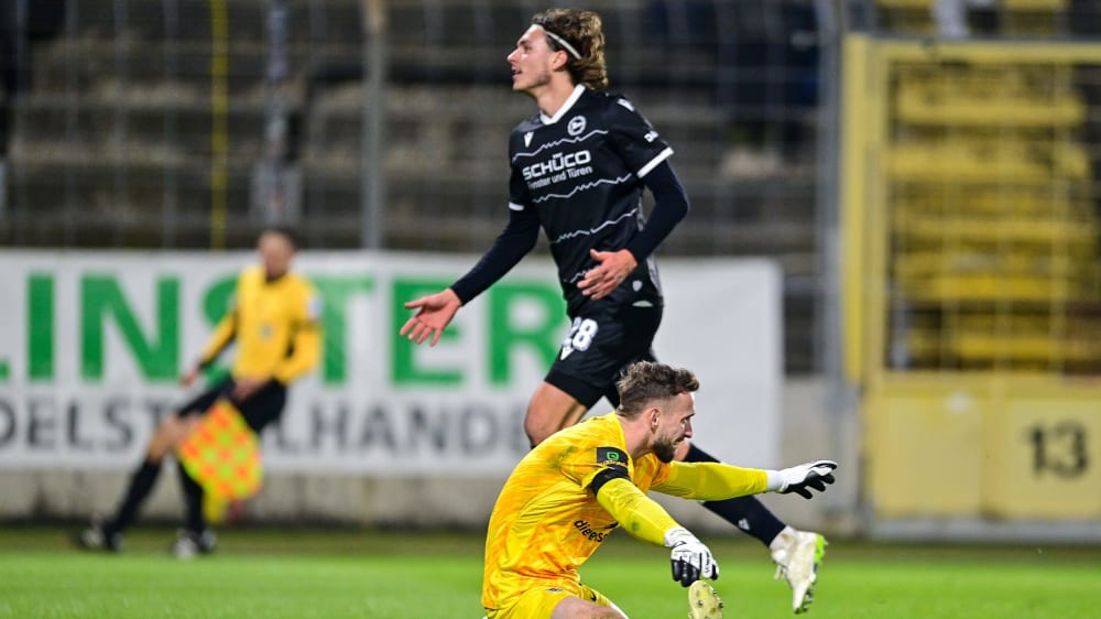 Uldrikis überragt: Bielefeld verschärft die Münchner Krise - kicker
