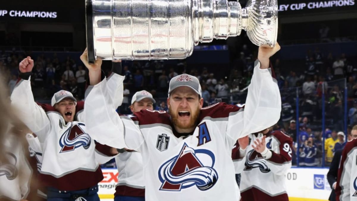 MacKinnon künftig bestbezahlter NHL-Profi - kicker