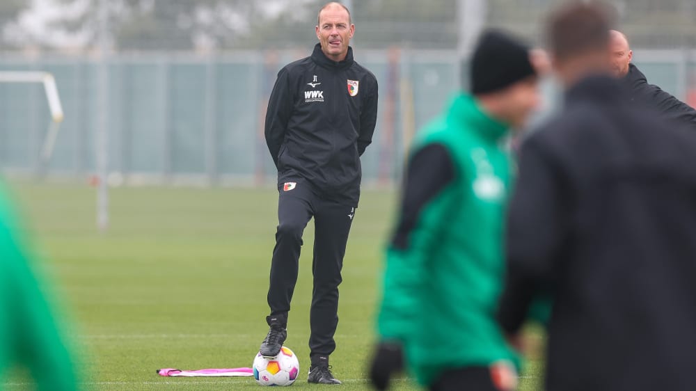 Wie Jess Thorup den FC Augsburg wieder in die Spur bringen will - kicker