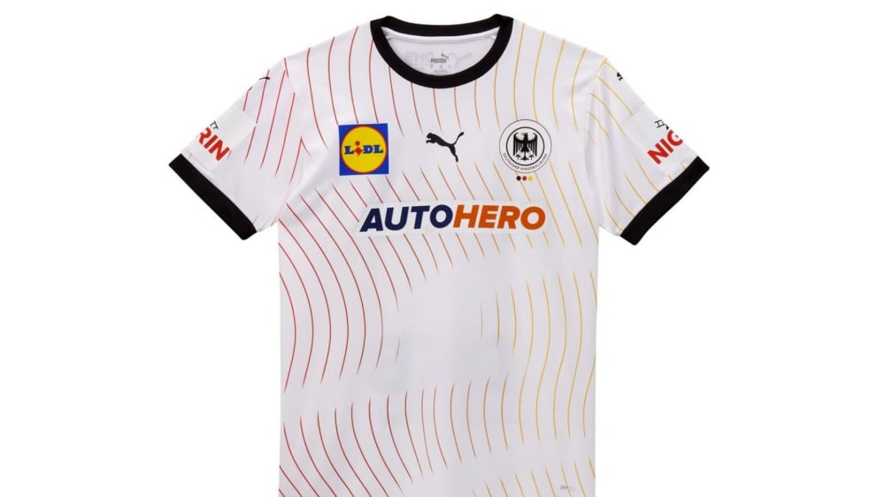 Handball: DHB präsentiert neue Trikots für die Heim-EM - kicker