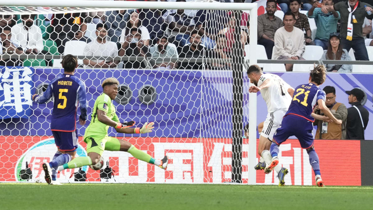 Irak feiert Hussein und überrascht Japan | Highlights by Sportdigital ...