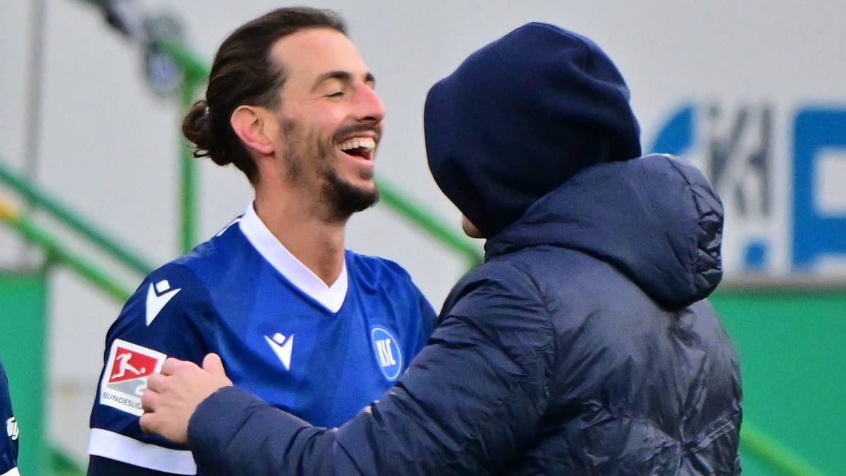 "Meine Gänsehaut hatte Gänsehaut": Salz debütiert mit 37 in der 2. Liga ...