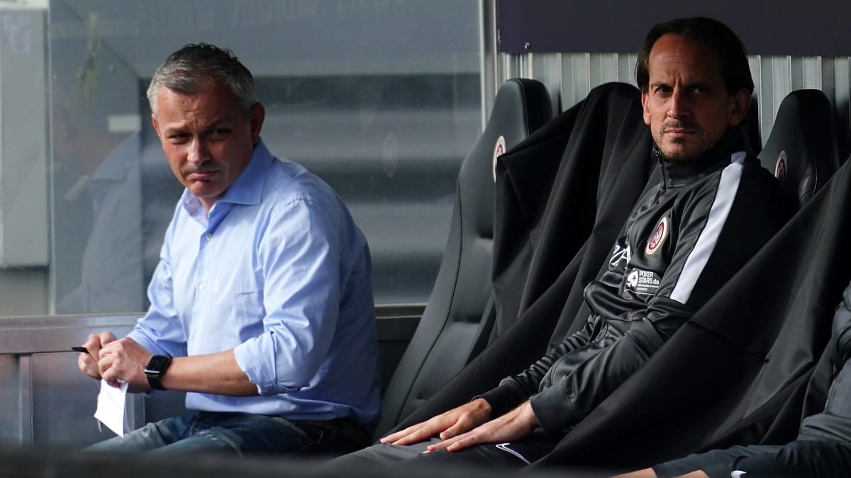 Wehen Wiesbaden: Christian Hock gibt die Marschroute vor - kicker