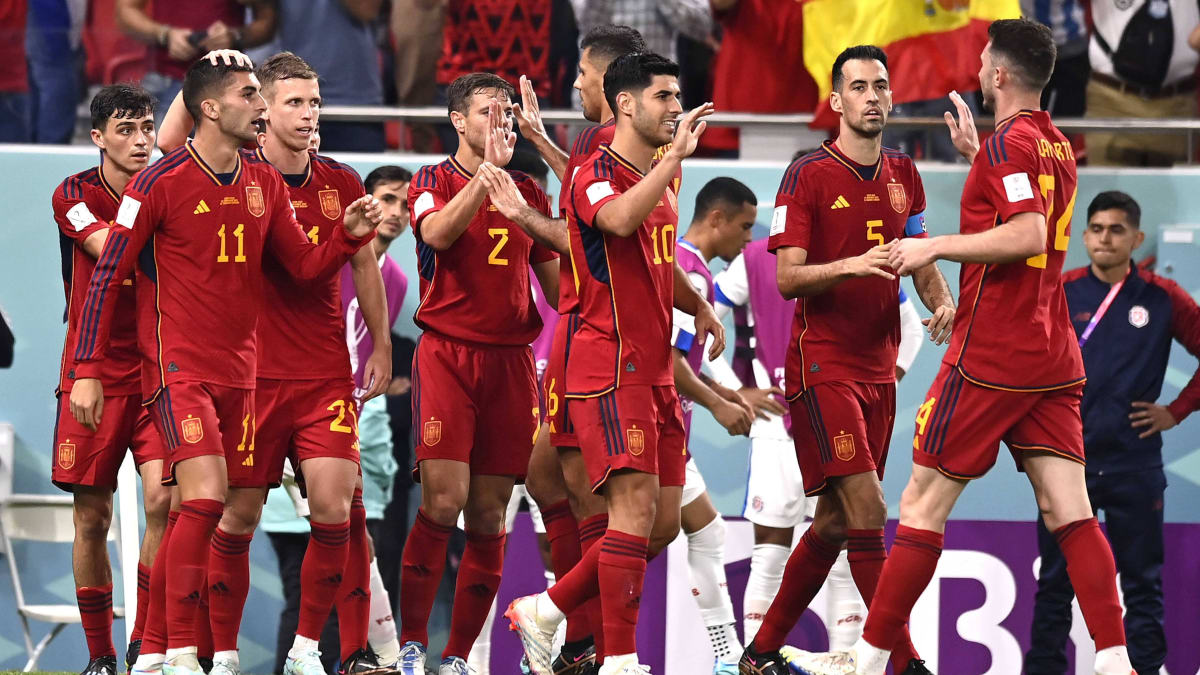 Sieben Tore zum Auftakt: Spaniens deutliches Zeichen - kicker