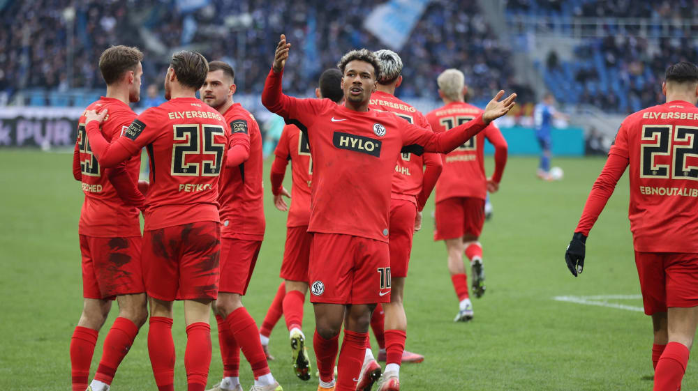 Zwei Bestnoten nach Offensivspektakeln: Die kicker-Elf des 13 ...