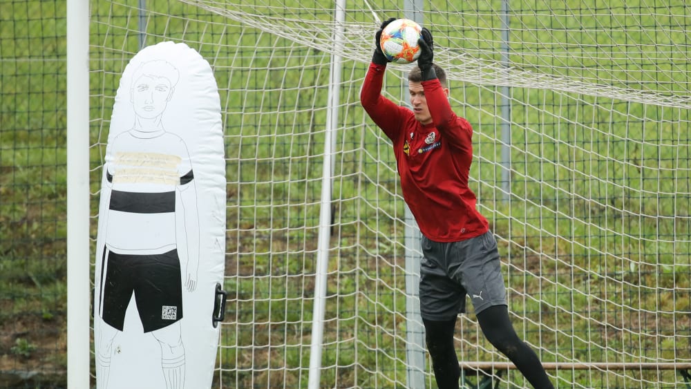 Wolfsburgs Keeper Pavao Pervan: "Da sind auch wir Sportler gefragt ...