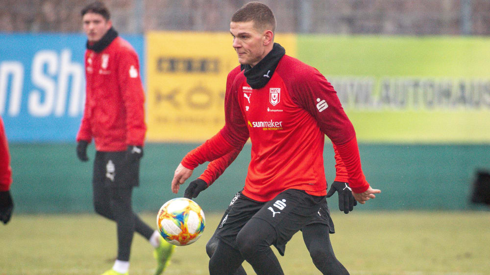 "Erwartungen absolut erfüllt": HFC verpflichtet Probespieler Syhre - kicker