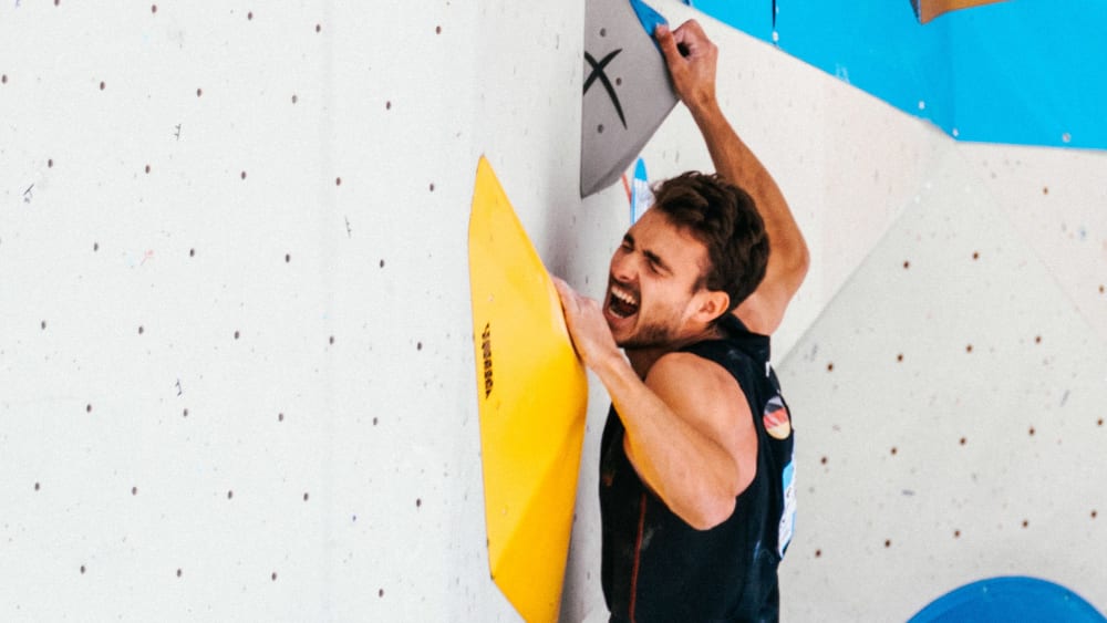 Weltcup im Bouldern in Brixen: Yannick Flohé holt Gold - kicker