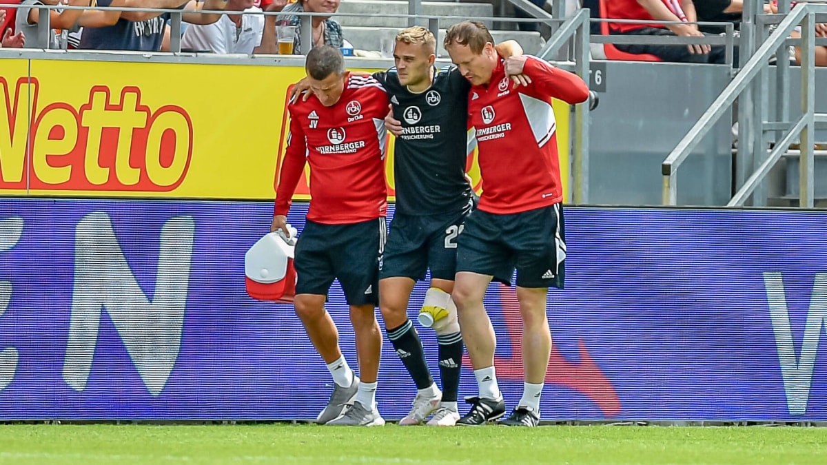 Nürnberg: Tim Handwerker erleidet Kreuzbandriss - kicker