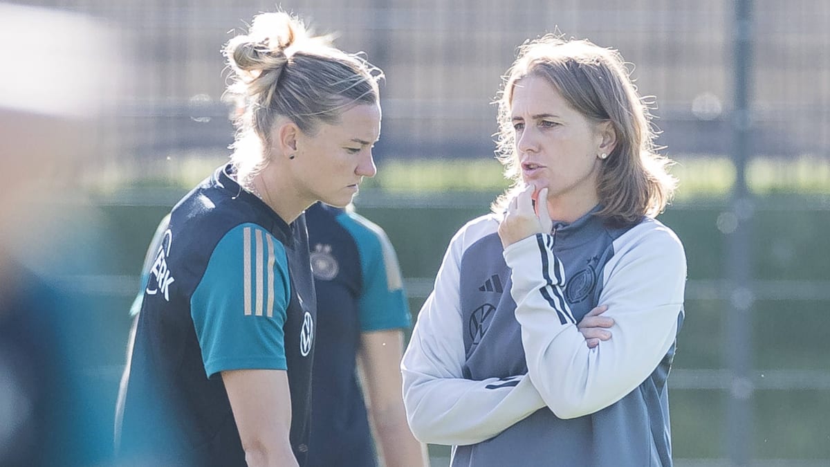 Island - und dann? Carlson hofft auf einen Verbleib von Popp - kicker