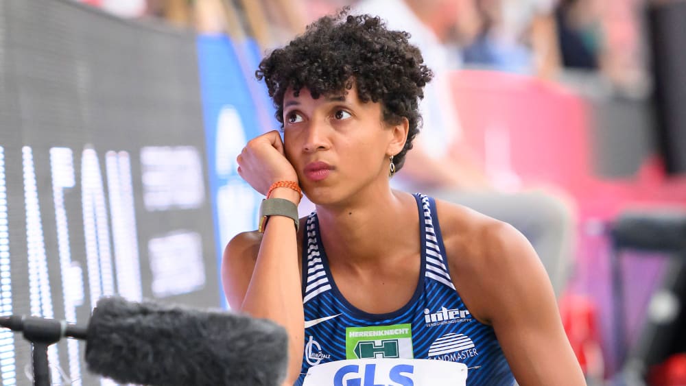Leichtathletik: Malaika Mihambo doch schwerer verletzt - kicker