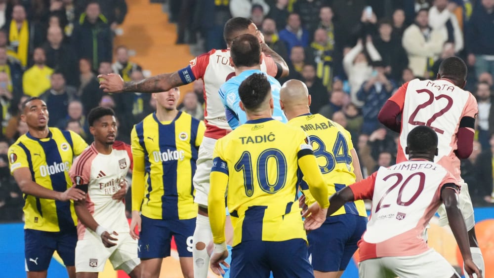 Europa League: Fenerbahce und Lyon trennen sich torlos - kicker