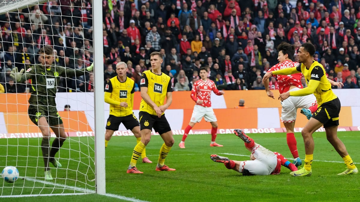 Dezimierte Dortmunder unterliegen ziemlich chancenlos in Mainz - kicker