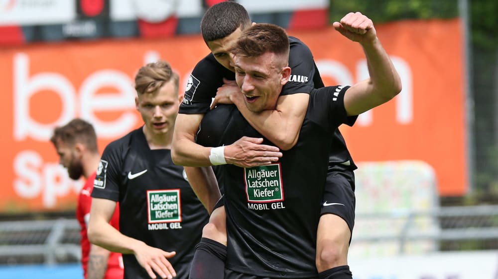 Lautern so gut wie gerettet: Hanslik trifft zum späten 3:3 - kicker