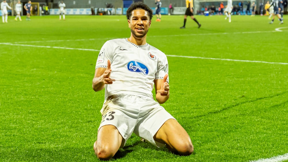Zank rettet Viktoria Köln in Siegburg - Ronstadt fliegt runter - kicker