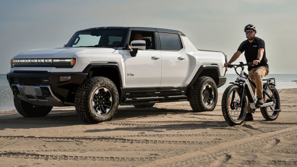 Allradantrieb und Mega-Power: Hummer bringt ein E-Bike - kicker