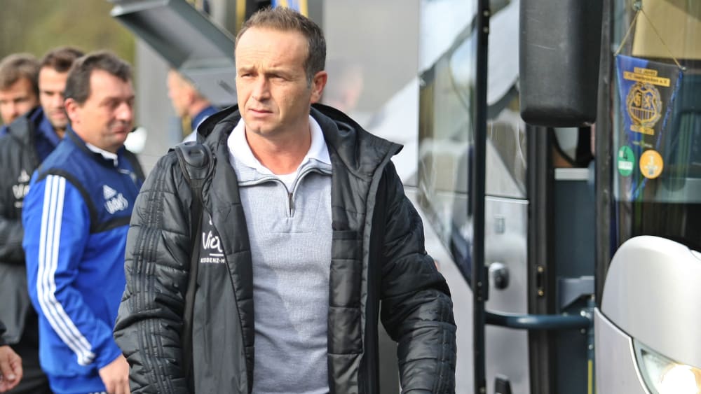 Dirk Lottner entlassen: Trainer-Bund kritisiert 1. FC Saarbrücken - kicker