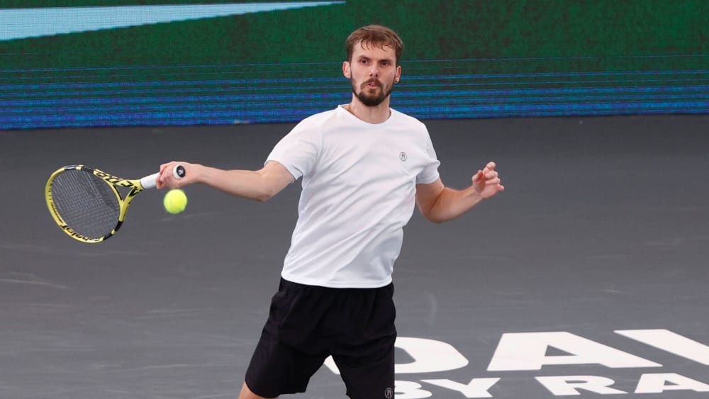 Erkämpfter Dreisatzsieg: Otte bezwingt Fucsovics - kicker