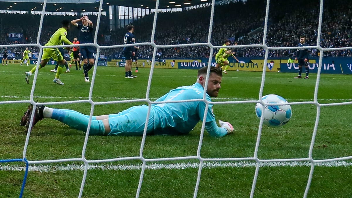 Heckings klare Rückendeckung für Keeper Horn - kicker