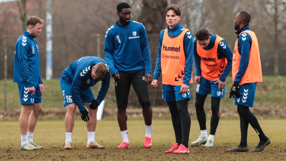 1. FC Magdeburg findet Lösung mit Rasenheizung und Drainage - kicker